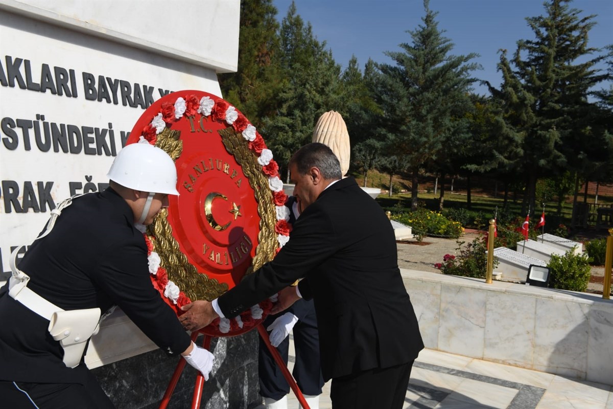 Şanlıurfa Valiliği - CUMHURİYET'İN 100. YIL KUTLAMALARI COŞKUYLA BAŞLADI Şanlıurfa Valiliği - CUMHURİYET'İN 100. YIL KUTLAMALARI COŞKUYLA BAŞLADI